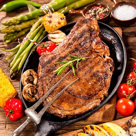 House & Home - Slide-3-Alexander-Raths-option-1