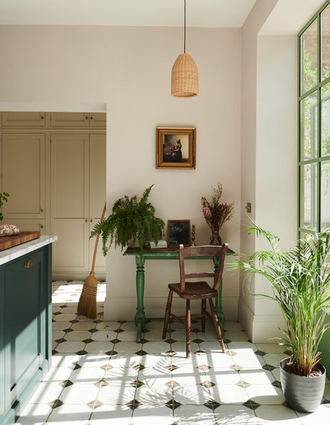 House & Home - 12.-The-Real-Shaker-Kitchen-by-deVOL---LowRes