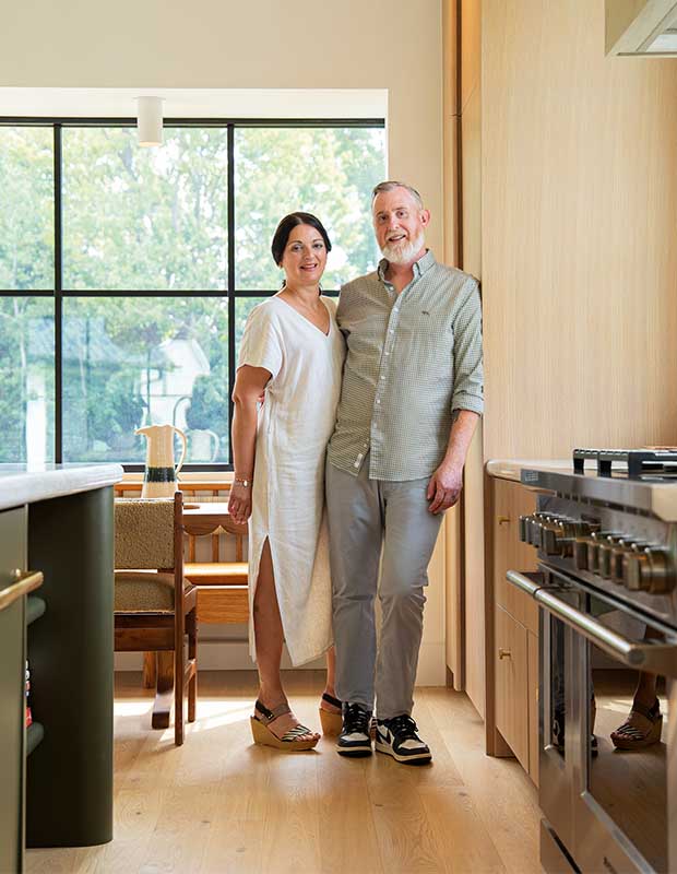 House & Home - English design makes this Ontario country home rustic ...